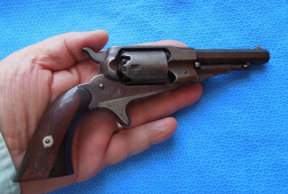 Pembroke Fine Arms | Good Remington 31 calibre pocket revolver.